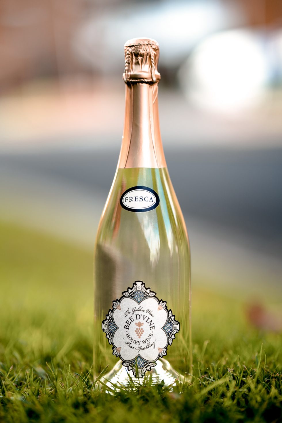 Buy Fresca Brut Sparkling Mead or Honey Wine | BEE D'VINE